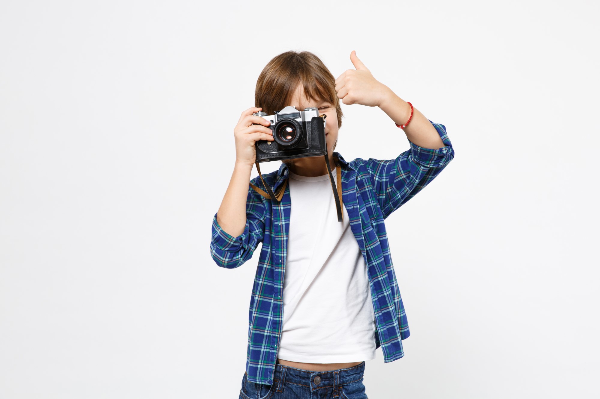 Workshop to show kids how to make pinhole camera - Times²